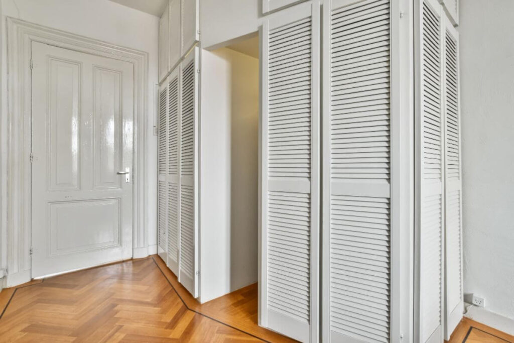 5 Ways to Modernize Your Louver Doors